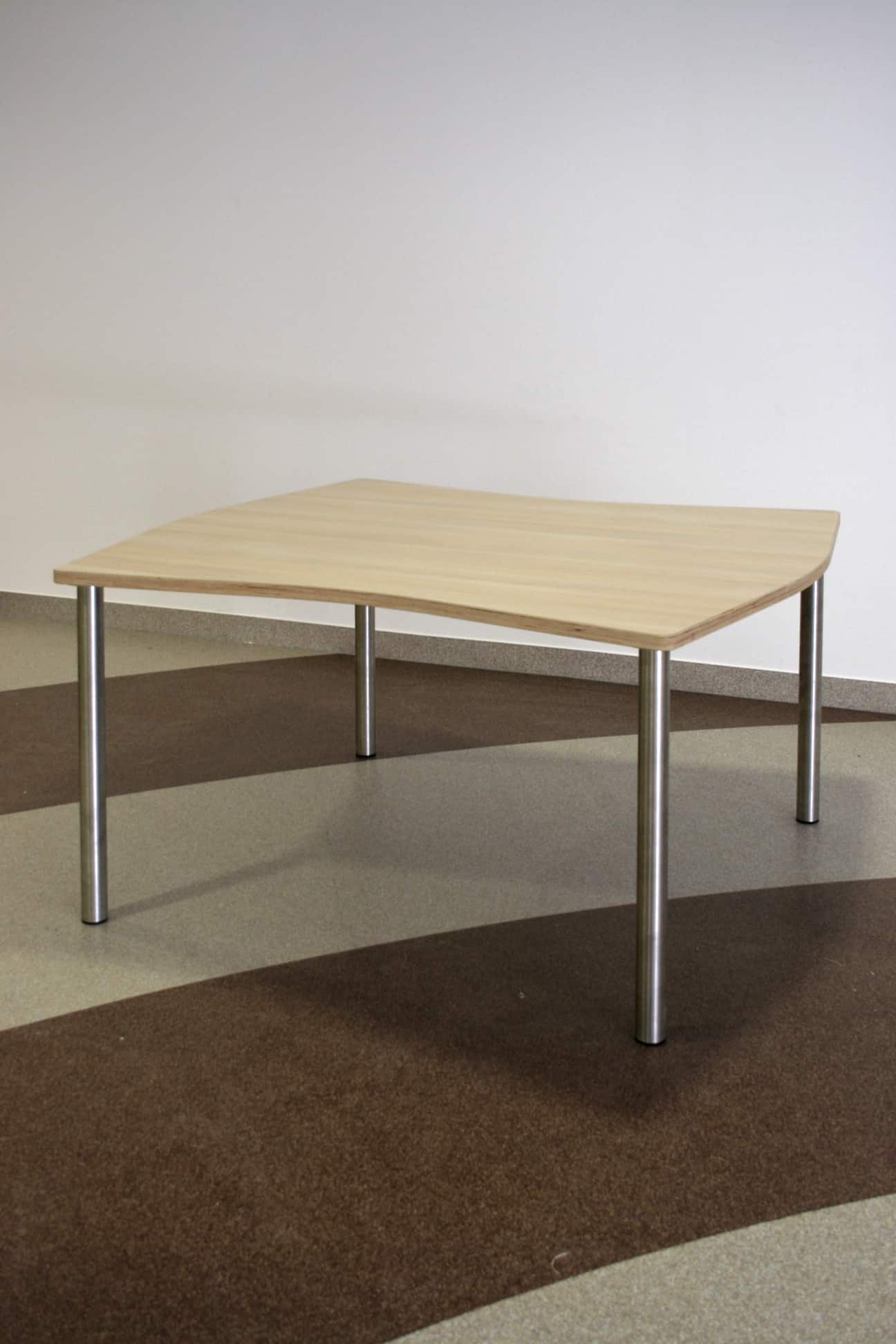 573_PUNCHI Table Design | Interior Designio